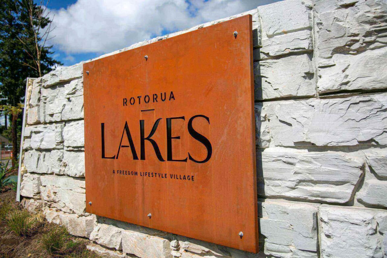 Home Rotorua - Rotorua Lakes